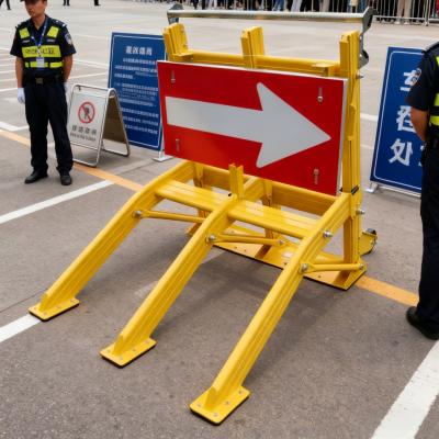 China Aluminum Alloy Tomarukun Vehicle Security Barrier with Rubber Base for Low-Speed Traffic Areas 650mm Width for sale