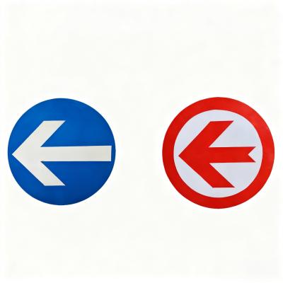 China 3M Engineering Grade Reflective Traffic Arrow Board with 8-Direction Adjustment and 1-2 Meter Height Range for sale