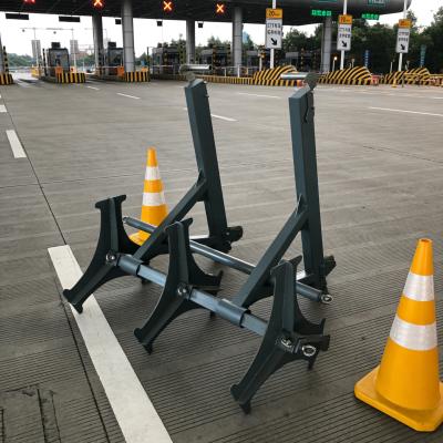 China Iron Stainless Steel Y-Shaped Anti-Ram Folding Parking Barrier with Wheel Base for Vehicle Interception for sale