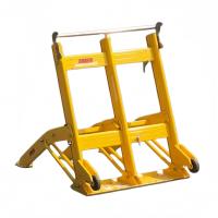 China 25kg Lightweight Foldable Vehicle Security Barrier with 8.7m Stopping Distance for Temporary Work Zones for sale