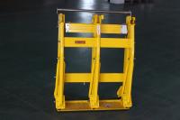 China Foldable RAL1003 Anti-Ram Vehicle Barrier with 135° Aluminum Profile & 5-Year Color Guarantee for Road Safety Zones for sale