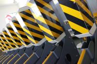 China Musashi 45kg Modular Vehicle Barrier - Heavy Duty Construction Zone Protection with 70km/h Impact Rating for sale