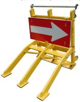 China 25kg Mobile Anti-Collision Vehicle Barrier with Aluminum Alloy Construction and Foldable Design for Parking Security for sale