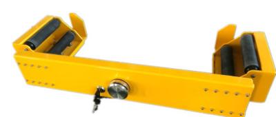 China 5kg Electrostatic Spraying Wheel Lock Parking Device with 3mm Rubber Plates for Vehicle Security and Slope Stability for sale