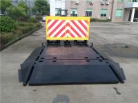 China Bennkei Iron 1.8T Vehicle Security Barrier - 1800kg Heavy Duty Vehicle Stopper with 3480×2700×1300mm Dimensions for sale