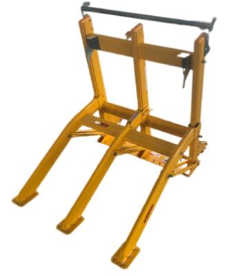 China 25KG RAL 1002 Portable Vehicle Barricade with Wheels - Aluminum Construction, 10mm Rubber Blocks, Foldable Design for sale