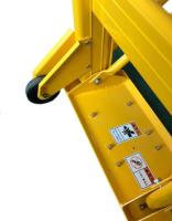 China Eye Catching Foldable Portable Vehicle Barriers Antirust for sale