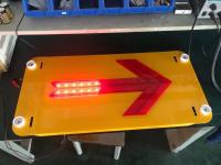 China Aluminum Red Strobe Indicator Lamp LED Arrow Board Anti Riot for sale