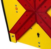 China 3500mm Aluminum Rubber LED Arrow Board Flashing Dynamic for sale