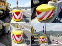 China HSK-100 Anti-Collision Impact Attenuator Pile 1012mm Width 880mm Height for Highway Forks for sale