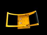 China Modular Yellow Mobile Crash Barrier with Aluminum Profile and Rubber Base for Vehicle Security Control for sale