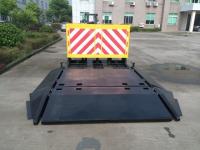 China Iron Forcibly Intercept Vehicle Security Barriers Shock Absorption for sale