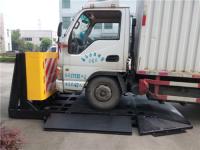 China Separable Parking Space Blocker with Honeycomb Aluminum Design - 1800kg Weight, 3480mm Length for Construction Zone Safety for sale