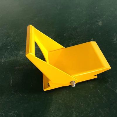 China Foldable 4kg Anti Theft Wheel Lock with Anti-Skid Rubber Plate for Vehicle Security and Slope Parking for sale