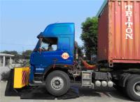 China Honeycomb Aluminum Detachable Mobile Vehicle Barrier 1800KG Heavy Duty for sale