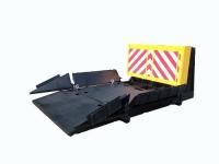 China Honeycomb Aluminum Detachable Mobile Vehicle Barrier 1800KG Heavy Duty for sale