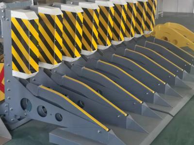 China Aluminum Alloy Road Traffic Barrier 1144mm Height with Energy Absorption Units for Vehicle Impact Control for sale