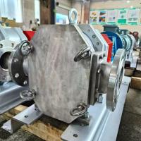 China Cast Iron Durable Rubber Lobe Pump 5.5-340m3/H For Transfer Fluid for sale