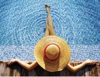 China Blue Swimming Pool Mosaic Tiles 300x300mm Glazed Ceramic for sale