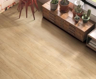 China 250x1500mm Wooden Porcelain Tile 9.5mm Thick for Floor and Wall for sale