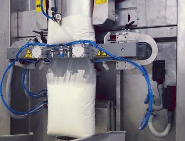 China Intelligent Salt Packaging Line: 60-120 BPM VFFS & 10-20 BPM Open-Mouth Bagging System for 50g-25kg Formats for sale