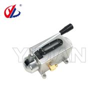 China Manual Lubrication Pump Hand Operated Oil Pump 4mm 6mm Brass Fittings Edge Banding Machine Guide Rail Lubrication Y-8 Y-6 for sale