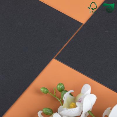 China FSC Certified Uncoated Black Kraft Paper 300gsm Ideal For Wine Box Gift Box Packaging for sale