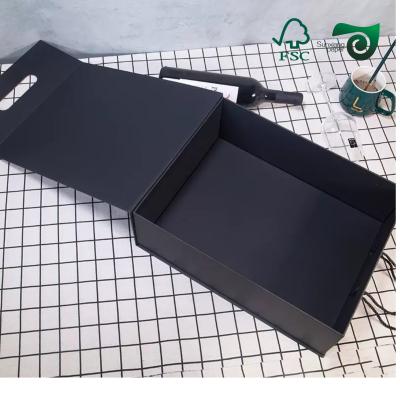 China FSC Certified 160gsm 200gsm Fold Resistant Black Chipboard Ideal For Book Covers for sale