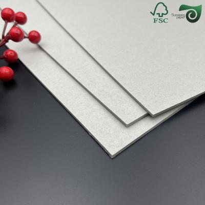China 1000gsm 1.6mm 70cm 100cm Gray Solid Cardboard For Packaging Boxes for sale