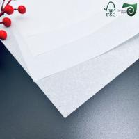 China 40gsm 60gsm White Greaseproof Food Wrapping Paper Boasting Superior Printability FSC for sale