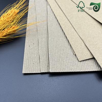China FSC 2 Ply 140gsm 120gsm Brown Fluting Corrugated Paper For Coffee Cup Sleeves for sale