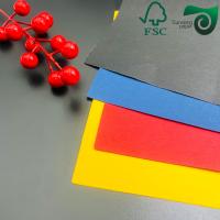 China FSC  Washable Kraft Paper Uncoated Black Kraft Paper 300gsm 350gsm 65cm 90cm Width  For Gift Box for sale