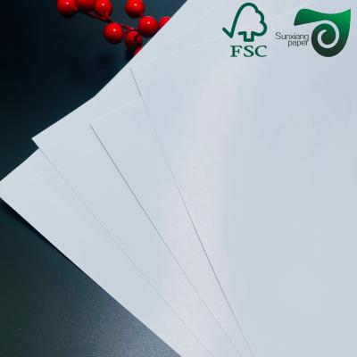 China 300gsm350gsm C2S Glossy Paper Ideal For Mag Printing Vivid Colors Smooth Finish for sale