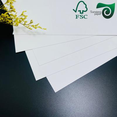 China FSC 215gsm 250gsm C1S Premium White Cardboard Sheets For Packets 700mm 1000mm for sale