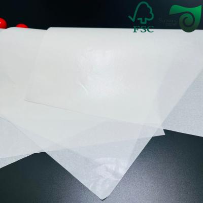 China FSC 40gsm MG White Kraft Paper Food Grade Wrapping Packaging Paper For Middle East Market for sale