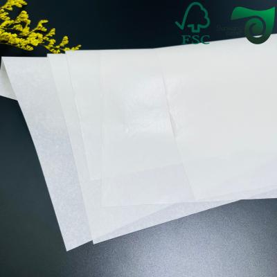China FSC Certified Greaseproof 35g Food Grade Wax Wrap Paper For Sandwiches Hamburgers  Deli Items for sale