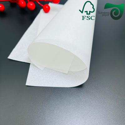 China FSC Food Safe White Kraft Paper  40gsm With 10g PE Coating For Premium Food Packaging for sale