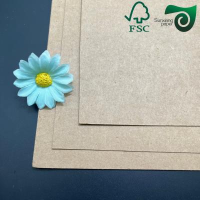 China FSC 300gsm Kraft Liner Paper Crafted For Box Packaging Applications Delivering Excellent Durability And Print Surface for sale