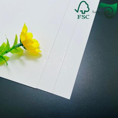 China FSC Certified 300gsm C2S Double Glossy Art Paper Blue Black Core For Poker Cards for sale