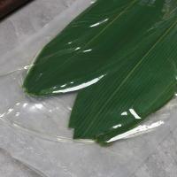 China Vacuum Packed Zongzi Bamboo Leaves Width 5 - 11cm for sale