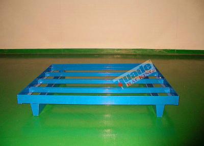 China Logistics Centers Pallet Rack Shelving Customized Dimensions Welded Type Structure for sale