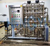 China 99% Stainless Steel RO Water Treatment Machine With Vertical Cylinder for sale