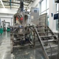 China Hydraulic Lifting Vacuum Emulsifier Homogenizer For High Viscosity Products for sale