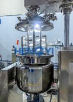 China Stainless Steel Hydraulic Lift Vacuum Emulsifying Mixer Machine 50L for sale