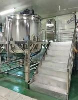 China SUS304 SUS316 Vacuum Homogenizing Emulsifier Multifunctional for Cream Lotion for sale