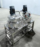 China High-Efficiency Vacuum Emulsifying Mixing Machine with Water and Oil Pot for sale