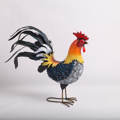 China Colorful Metal Rooster Garden Ornament - Hand-Painted Weather-Resistant Decor with 80-Day Delivery for sale
