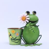 China Lightweight Metal Frog Garden Ornament Bucket - Weatherproof Outdoor Decor in Various Sizes and Colors for sale