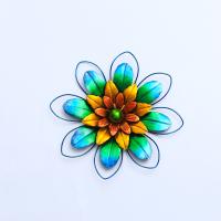 China Modern Flower Metal Garden Wall Decorations - Customizable Iron Outdoor Ornaments with 30-60 Day Delivery for sale