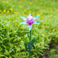 China Solar Garden Ornament with 100mAh Battery and IP44 Waterproof Rating - 6-8 Hour Steady LED Lighting for sale